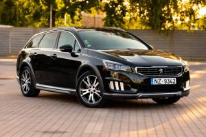 Black Peugeot 508 2016 in Riga, with an engine capacity of 2.00 L and mileage of 241 thousand km for 11990 €, photo 5 on AUTOMOTO.COM.LV