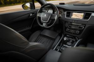 Black Peugeot 508 2016 in Riga, with an engine capacity of 2.00 L and mileage of 241 thousand km for 11990 €, photo 13 on AUTOMOTO.COM.LV