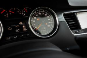 Black Peugeot 508 2016 in Riga, with an engine capacity of 2.00 L and mileage of 241 thousand km for 11990 €, photo 20 on AUTOMOTO.COM.LV