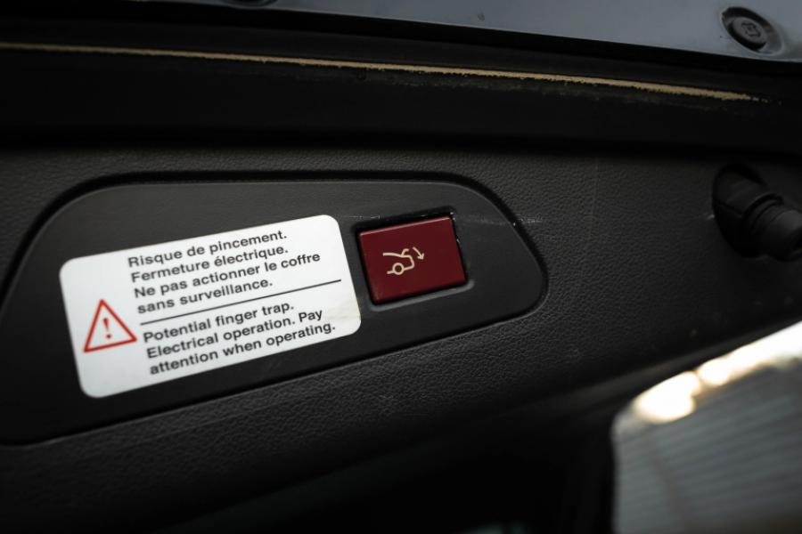 Black Peugeot 508 2016 in Riga, with an engine capacity of 2.00 L and mileage of 241 thousand km for 11990 €, photo 24 on AUTOMOTO.COM.LV
