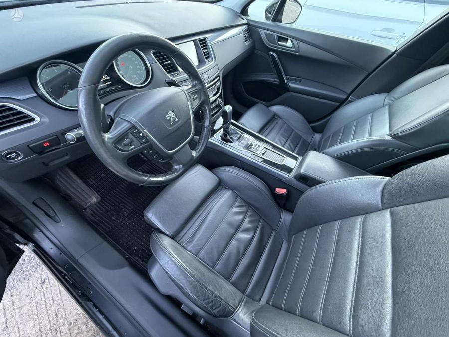 Black Peugeot 508 2016 in Prienai, with an engine capacity of 1.56 L and mileage of 291 thousand km for 3950 €, photo 12 on AUTOMOTO.COM.LV