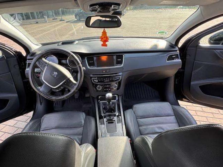 Black Peugeot 508 2016 in Siauliai, with an engine capacity of 2.00 L and mileage of 291 thousand km for 6200 €, photo 5 on AUTOMOTO.COM.LV