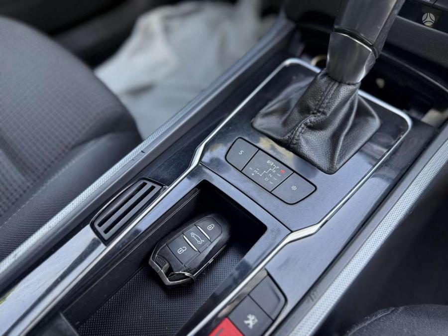 Черный Пежо 508 2016 в Таураге, объемом двигателя 1.60 л и пробегом 247 тыс. км за 4700 €, фото 10 на AUTOMOTO.COM.LV