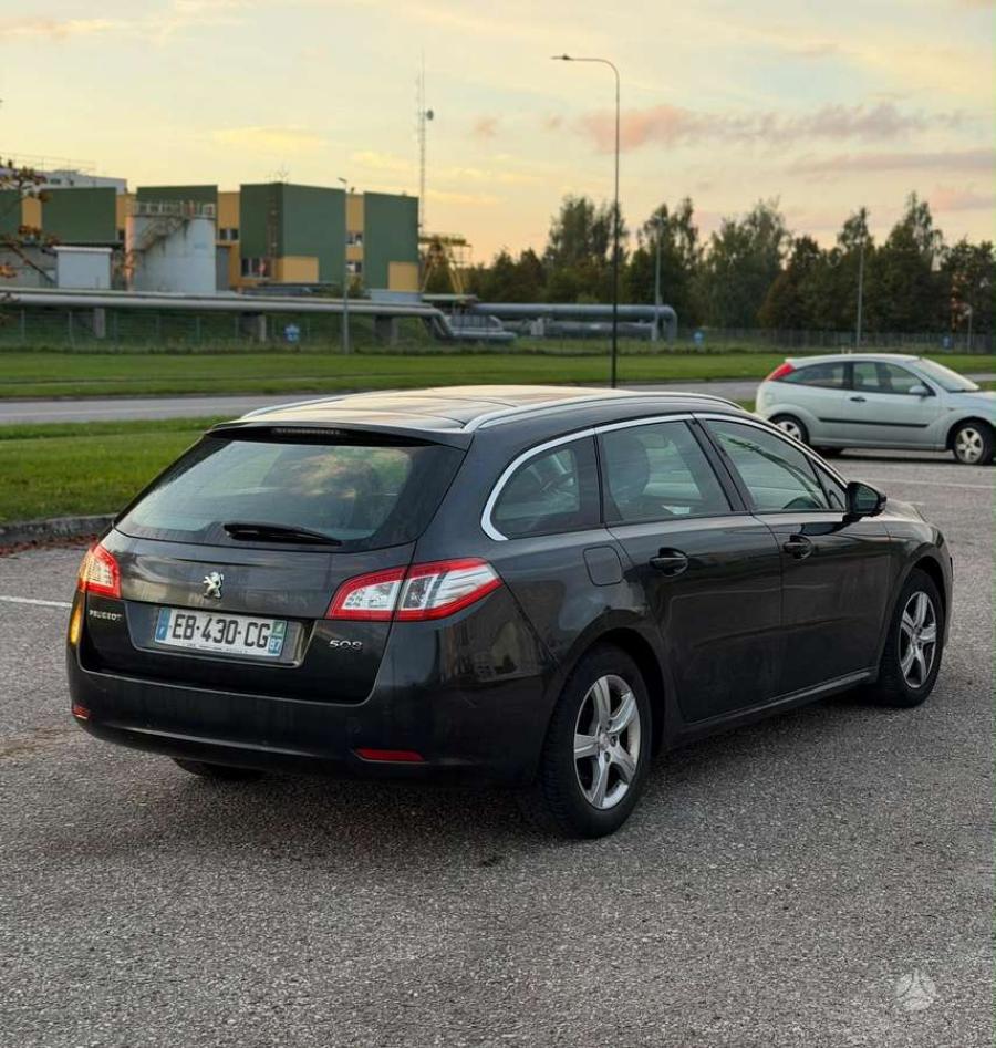 Black Peugeot 508 2016 in Vilnius, with an engine capacity of 1.56 L and mileage of 270 thousand km for 4600 €, photo 5 on AUTOMOTO.COM.LV