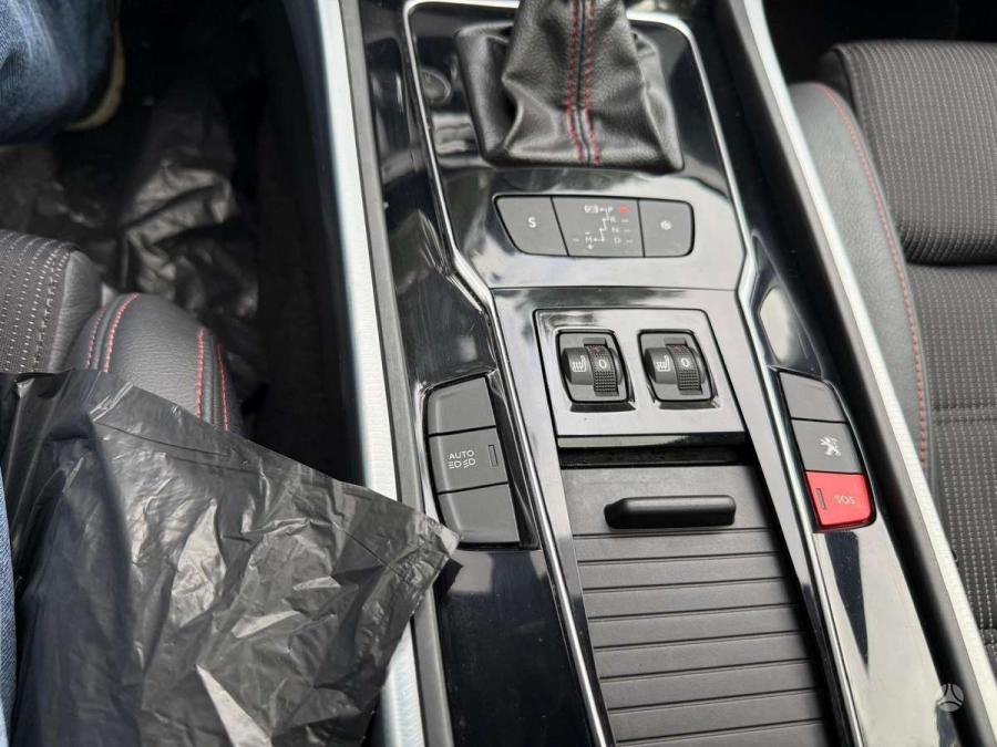 Melns Peugeot 508 2017 Utena, ar dzinēja tilpumu 2.00 L un nobraukumu 237 tūkst. km par 7750 €, foto 31 vietnē AUTOMOTO.COM.LV