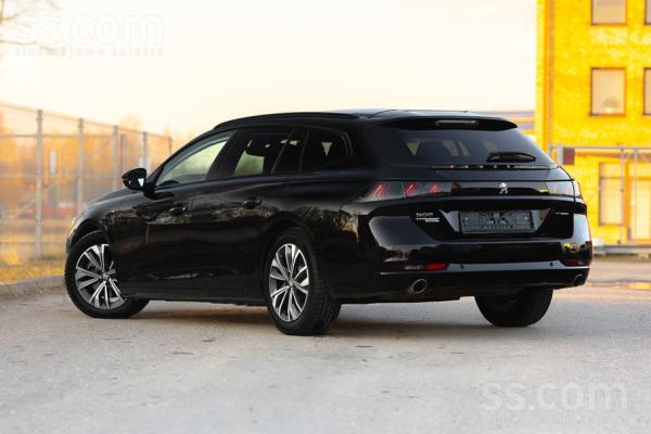 Black Peugeot 508 2021 in Jelgava, with an engine capacity of 1.60 L and mileage of 111 thousand km for 16990 €, photo 4 on AUTOMOTO.COM.LV
