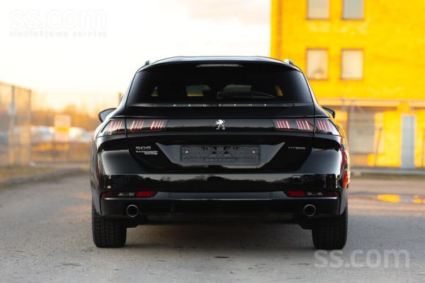 Black Peugeot 508 2021 in Jelgava, with an engine capacity of 1.60 L and mileage of 111 thousand km for 16990 €, photo 5 on AUTOMOTO.COM.LV