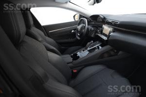 Black Peugeot 508 2021 in Jelgava, with an engine capacity of 1.60 L and mileage of 111 thousand km for 16990 €, photo 9 on AUTOMOTO.COM.LV