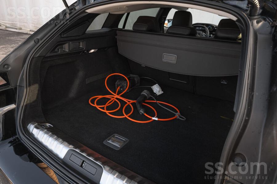 Black Peugeot 508 2021 in Jelgava, with an engine capacity of 1.60 L and mileage of 111 thousand km for 16990 €, photo 13 on AUTOMOTO.COM.LV
