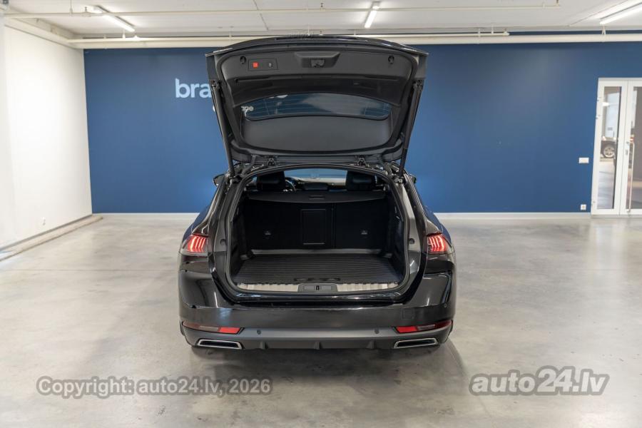 Melns Peugeot 508 2022 Tallina, ar dzinēja tilpumu 1.50 L un nobraukumu 55 tūkst. km par 24900 €, foto 12 vietnē AUTOMOTO.COM.LV