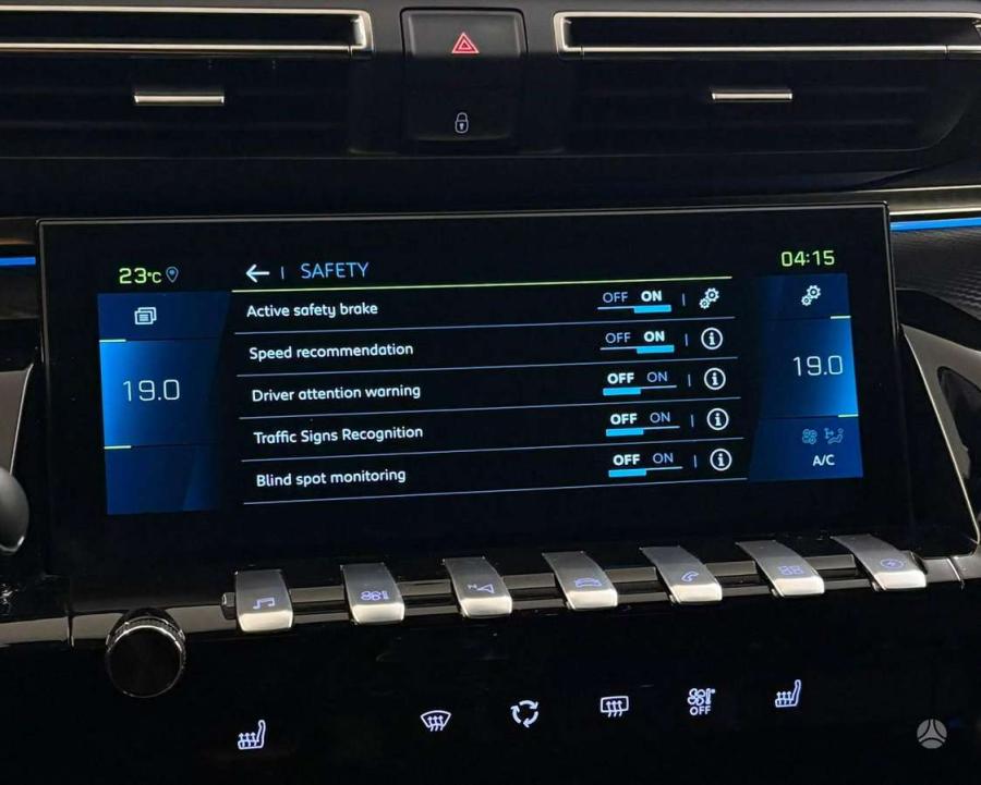 Black Peugeot 508 2022 in Marijampole, with an engine capacity of 1.60 L and mileage of 212 thousand km for 13850 €, photo 10 on AUTOMOTO.COM.LV