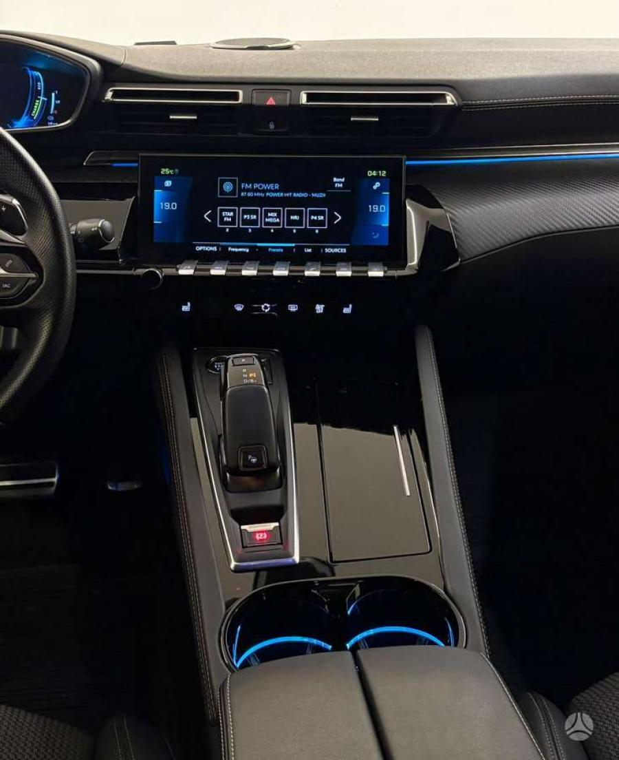 Black Peugeot 508 2022 in Marijampole, with an engine capacity of 1.60 L and mileage of 212 thousand km for 13850 €, photo 22 on AUTOMOTO.COM.LV