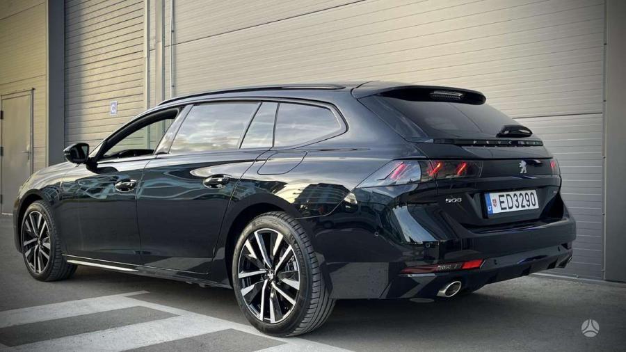 Melns Peugeot 508 2023 Kauņa, ar dzinēja tilpumu 1.60 L un nobraukumu 2 tūkst. km par 26999 €, foto 8 vietnē AUTOMOTO.COM.LV