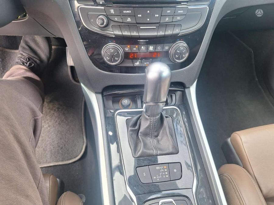 Brown Peugeot 508 2011 in Marijampole, with an engine capacity of 2.18 L and mileage of 251 thousand km for 4700 €, photo 21 on AUTOMOTO.COM.LV