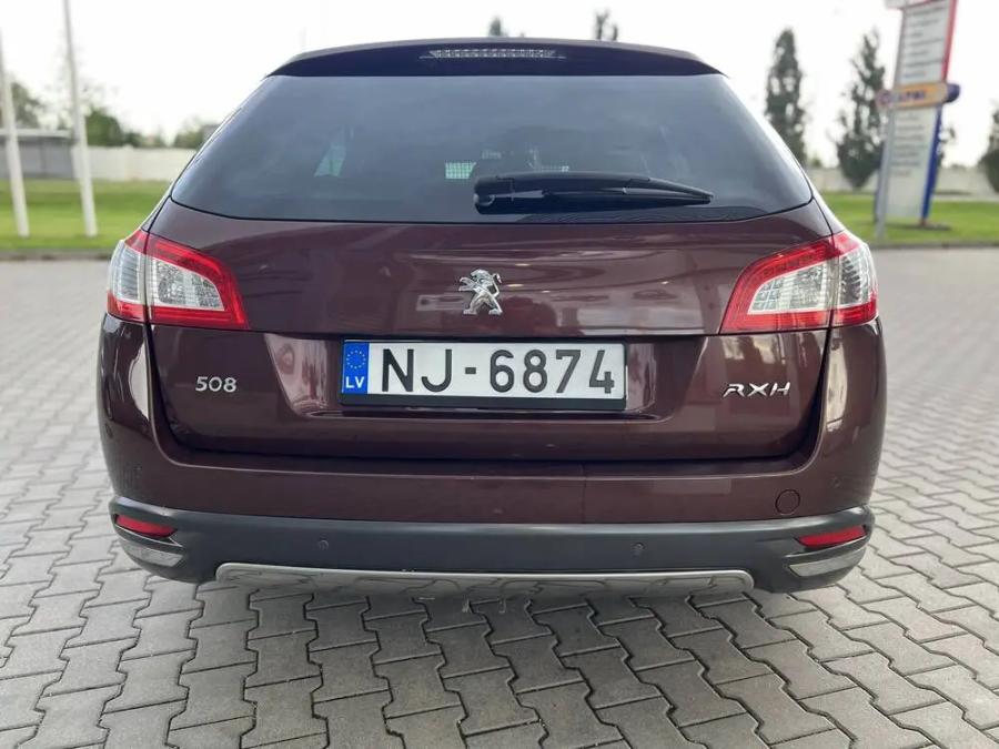 Brown Peugeot 508 2013 in Jekabpils, with an engine capacity of 2.00 L and mileage of 235 thousand km for 6900 €, photo 6 on AUTOMOTO.COM.LV