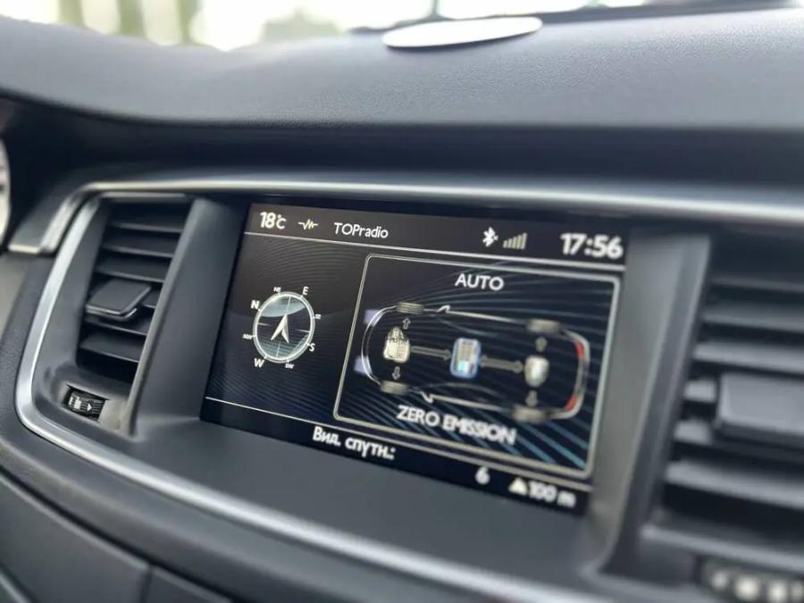 Brown Peugeot 508 2013 in Jekabpils, with an engine capacity of 2.00 L and mileage of 235 thousand km for 6900 €, photo 16 on AUTOMOTO.COM.LV