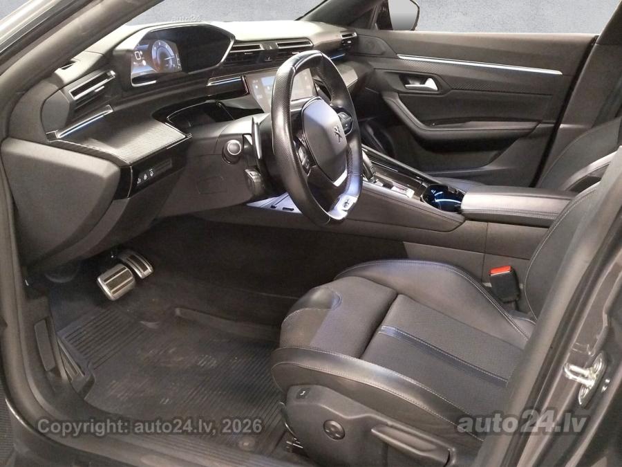 Grey Peugeot 508 2021 in Tallinn, with an engine capacity of 1.50 L and mileage of 83 thousand km for 18990 €, photo 4 on AUTOMOTO.COM.LV