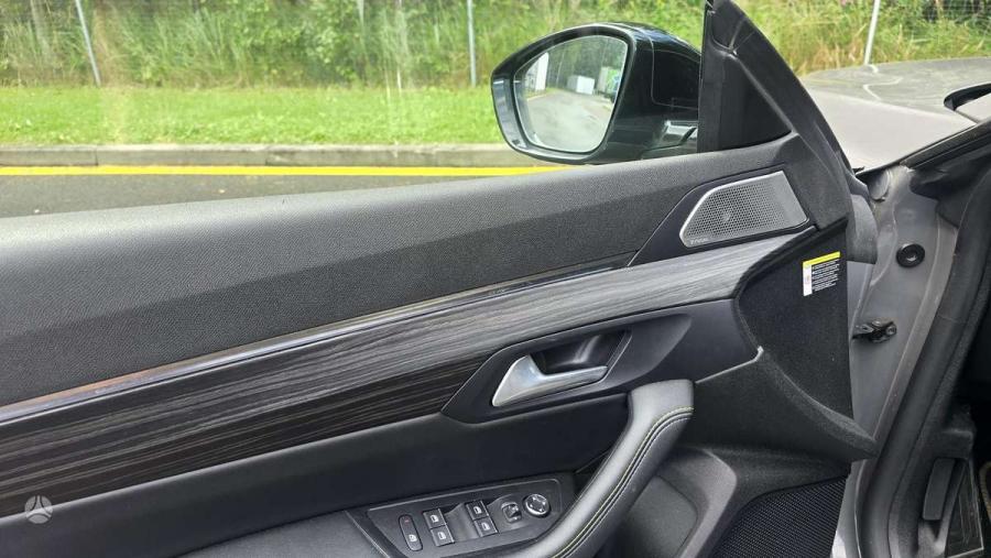 Pelēks Peugeot 508 2021 Kauņa, ar dzinēja tilpumu 1.60 L un nobraukumu 60 tūkst. km par 23200 €, foto 18 vietnē AUTOMOTO.COM.LV