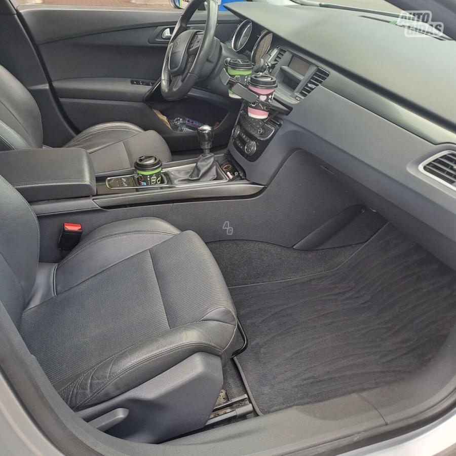 Pelēks Peugeot 508 2012 Viļņa, ar dzinēja tilpumu 2.00 L un nobraukumu 322 tūkst. km par 3500 €, foto 24 vietnē AUTOMOTO.COM.LV