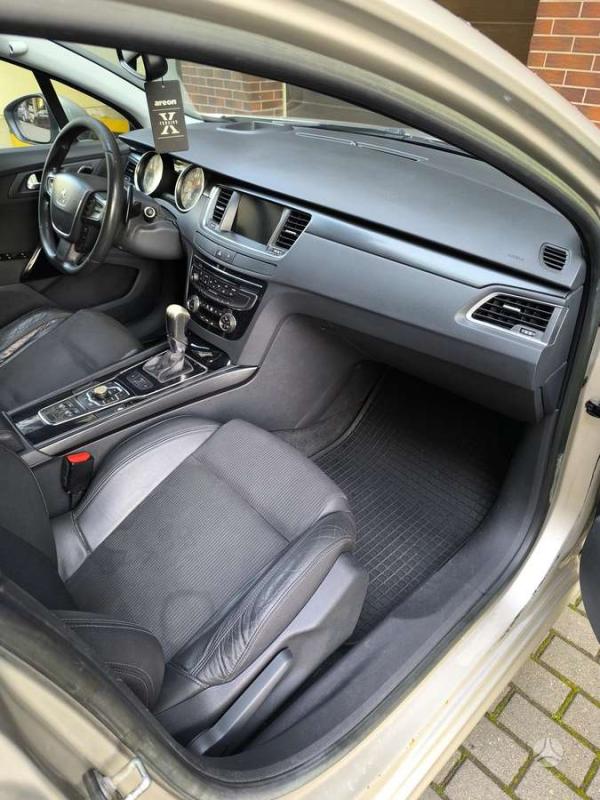 Grey Peugeot 508 2012 in Vilnius, with an engine capacity of 2.00 L and mileage of 299 thousand km for 2600 €, photo 6 on AUTOMOTO.COM.LV