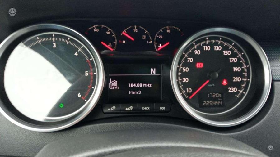 Grey Peugeot 508 2014 in Panevezys, with an engine capacity of 1.56 L and mileage of 226 thousand km for 4000 €, photo 26 on AUTOMOTO.COM.LV