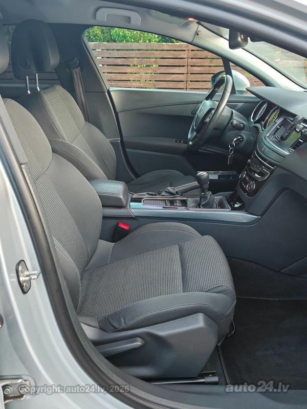 Grey Peugeot 508 2015 in Tallinn, with an engine capacity of 1.60 L and mileage of 216 thousand km for 4995 €, photo 8 on AUTOMOTO.COM.LV
