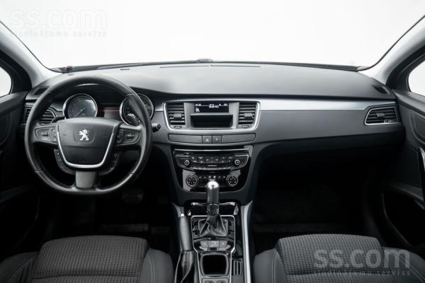 Grey Peugeot 508 2015 in Tallinn, with an engine capacity of 1.60 L and mileage of 155 thousand km for 6999 €, photo 3 on AUTOMOTO.COM.LV