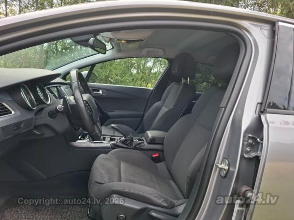 Peugeot 508 2016 in Tartu on AUTOMOTO.COM.LV Grey Peugeot 508 2016 in Tartu, with an engine capacity of 1.60 L and mileage of 190 thousand km for 6300 €, photo 11 on AUTOMOTO.COM.LV