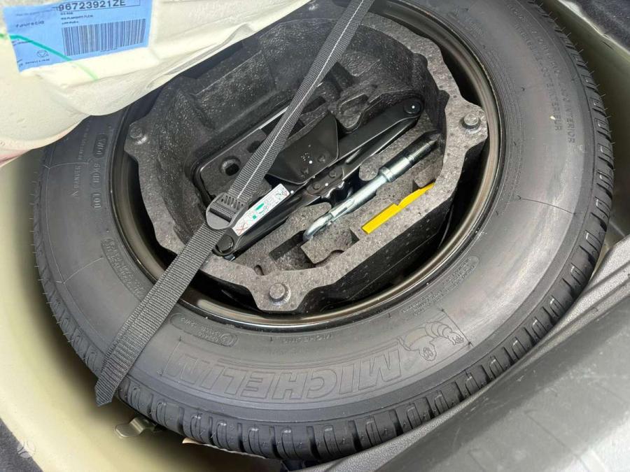 Grey Peugeot 508 2018 in Taurage, with an engine capacity of 1.60 L and mileage of 195 thousand km for 6600 €, photo 13 on AUTOMOTO.COM.LV