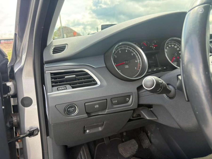 Grey Peugeot 508 2018 in Taurage, with an engine capacity of 1.60 L and mileage of 195 thousand km for 6600 €, photo 17 on AUTOMOTO.COM.LV