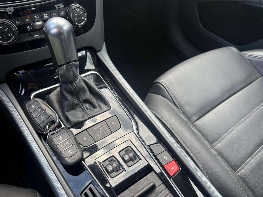 Grey Peugeot 508 2018 in Taurage, with an engine capacity of 1.60 L and mileage of 195 thousand km for 6600 €, photo 21 on AUTOMOTO.COM.LV