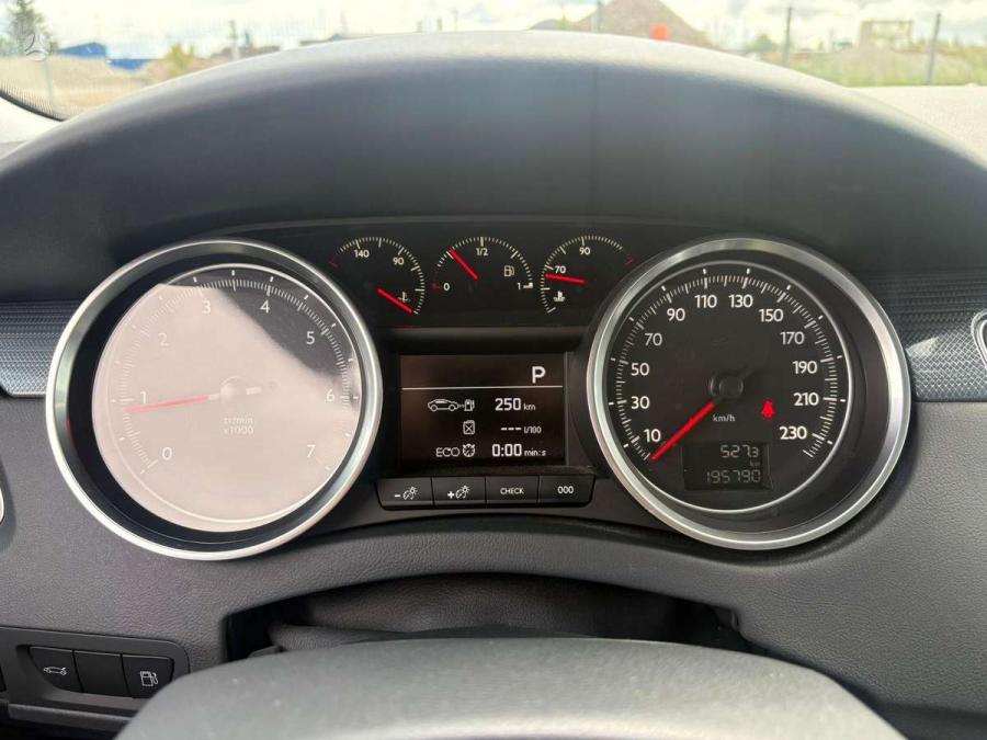 Grey Peugeot 508 2018 in Taurage, with an engine capacity of 1.60 L and mileage of 195 thousand km for 6600 €, photo 23 on AUTOMOTO.COM.LV