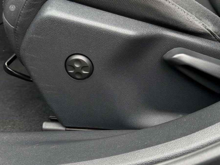 Pelēks Peugeot 508 2018 Viļņa, ar dzinēja tilpumu 1.56 L un nobraukumu 298 tūkst. km par 4950 €, foto 13 vietnē AUTOMOTO.COM.LV