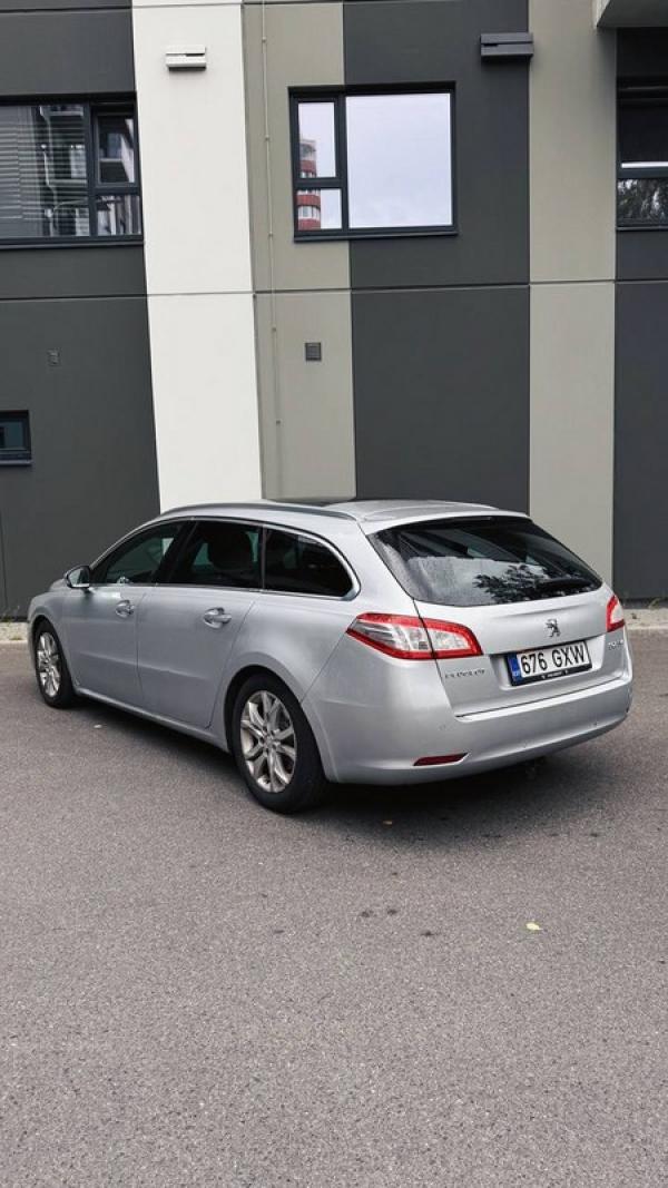 Peugeot 508 2011 in Tallinn on AUTOMOTO.COM.LV Grey Peugeot 508 2011 in Tallinn, with an engine capacity of 0.00 L and mileage of 339 thousand km for 2900 €, photo 9 on AUTOMOTO.COM.LV