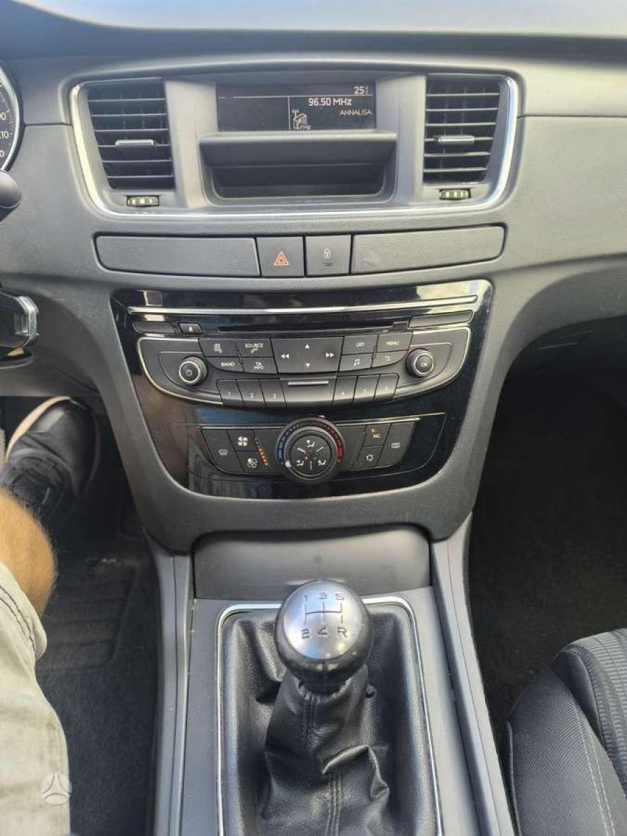Pelēks Peugeot 508 2012 Tauragė, ar dzinēja tilpumu 1.56 L un nobraukumu 305 tūkst. km par 3200 €, foto 10 vietnē AUTOMOTO.COM.LV