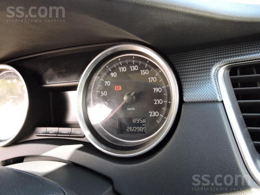 Grey Peugeot 508 2012 in Cesis, with an engine capacity of 2.00 L and mileage of 260 thousand km for 4300 €, photo 10 on AUTOMOTO.COM.LV