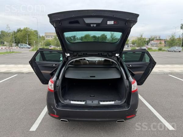 Pelēks Peugeot 508 2012 Jelgava, ar dzinēja tilpumu 2.20 L un nobraukumu 364 tūkst. km par 3200 €, foto 9 vietnē AUTOMOTO.COM.LV