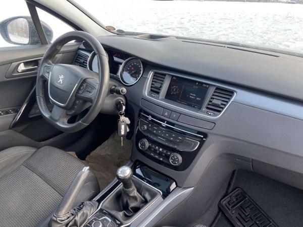 Pelēks Peugeot 508 2013 Marijampole, ar dzinēja tilpumu 1.56 L un nobraukumu 278 tūkst. km par 4400 €, foto 7 vietnē AUTOMOTO.COM.LV