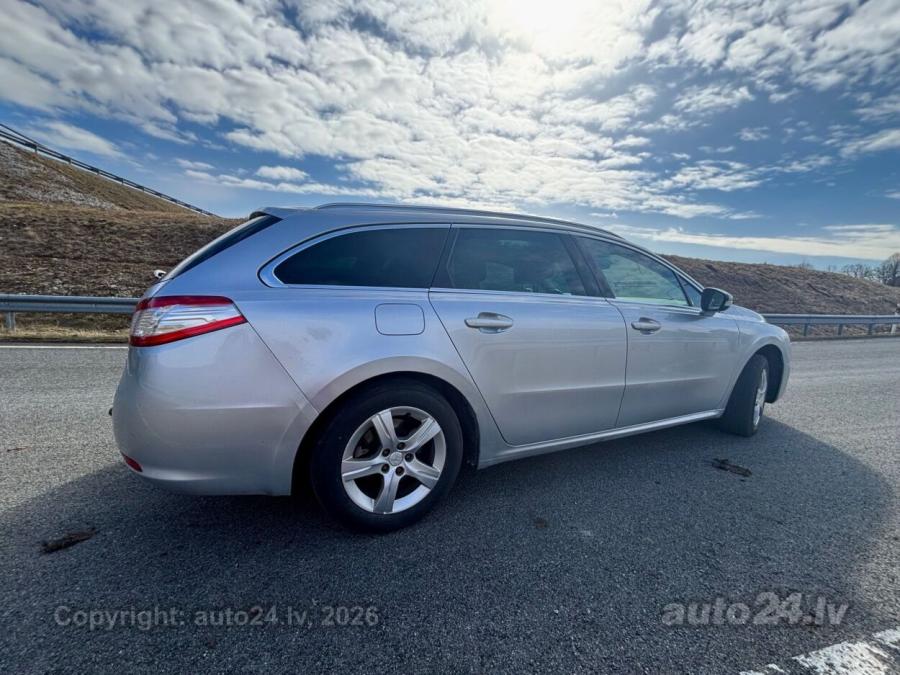 Grey Peugeot 508 2014 in Paide, with an engine capacity of 2.00 L and mileage of 325 thousand km for 5000 €, photo 4 on AUTOMOTO.COM.LV
