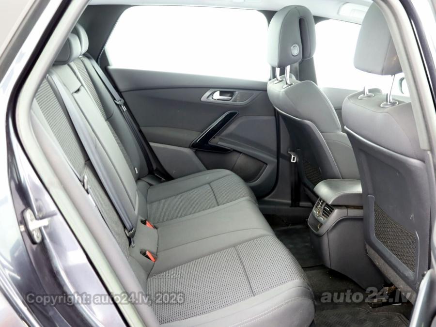 Grey Peugeot 508 2014 in Tallinn, with an engine capacity of 1.60 L and mileage of 315 thousand km for 3499 €, photo 8 on AUTOMOTO.COM.LV
