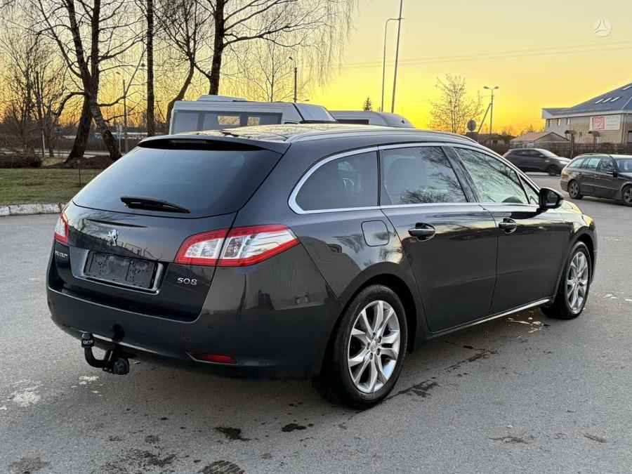 Grey Peugeot 508 2015 in Rokiskis, with an engine capacity of 1.56 L and mileage of 240 thousand km for 5450 €, photo 3 on AUTOMOTO.COM.LV