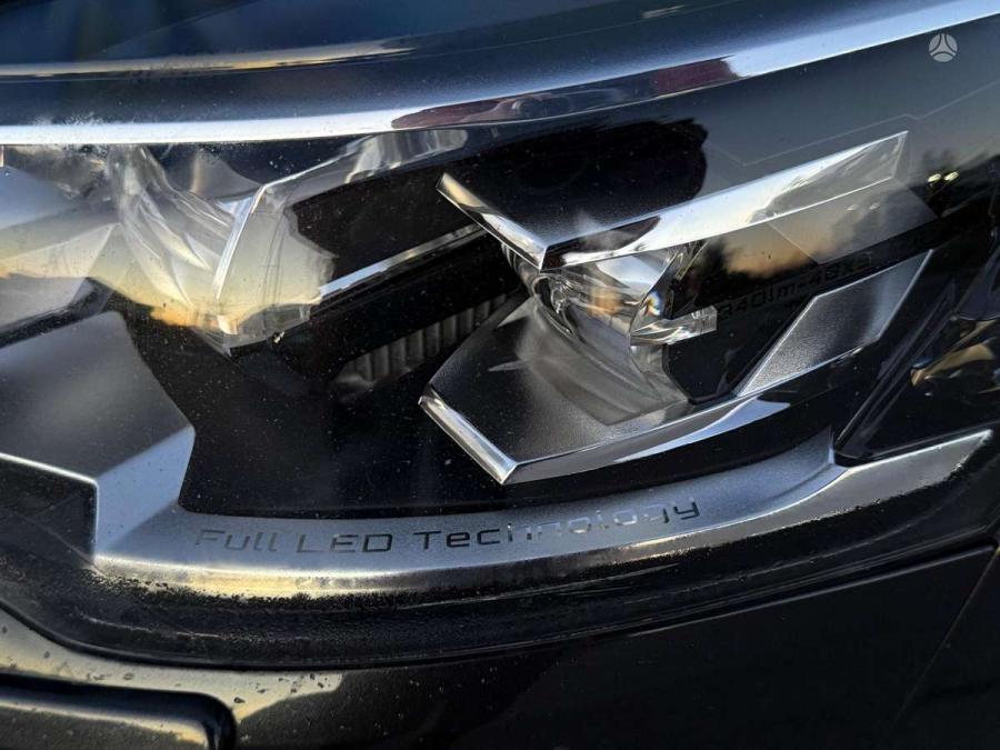 Grey Peugeot 508 2015 in Rokiskis, with an engine capacity of 1.56 L and mileage of 240 thousand km for 5450 €, photo 6 on AUTOMOTO.COM.LV