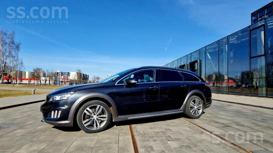 Grey Peugeot 508 2015 in Riga, with an engine capacity of 2.00 L and mileage of 372 thousand km for 3990 €, photo 3 on AUTOMOTO.COM.LV
