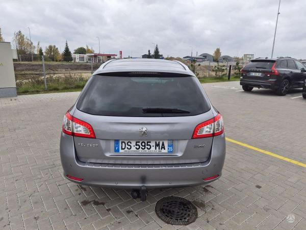 Пежо 508 2015 в Таураге на AUTOMOTO.COM.LV Серый Пежо 508 2015 в Таураге, объемом двигателя 1.56 л и пробегом 210 тыс. км за 5200 €, фото 9 на AUTOMOTO.COM.LV