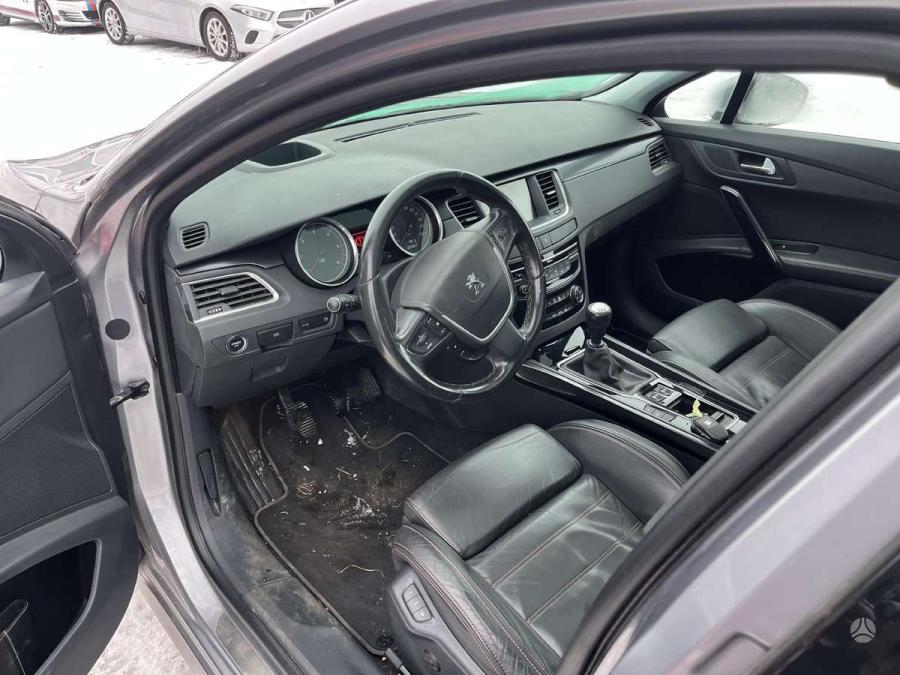 Grey Peugeot 508 2017 in Taurage, with an engine capacity of 2.00 L and mileage of 220 thousand km for 5500 €, photo 17 on AUTOMOTO.COM.LV