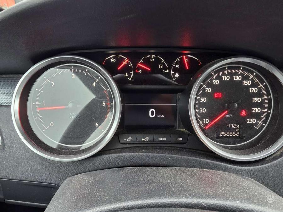 Pelēks Peugeot 508 2018 Viļņa, ar dzinēja tilpumu 1.56 L un nobraukumu 250 tūkst. km par 6300 €, foto 17 vietnē AUTOMOTO.COM.LV