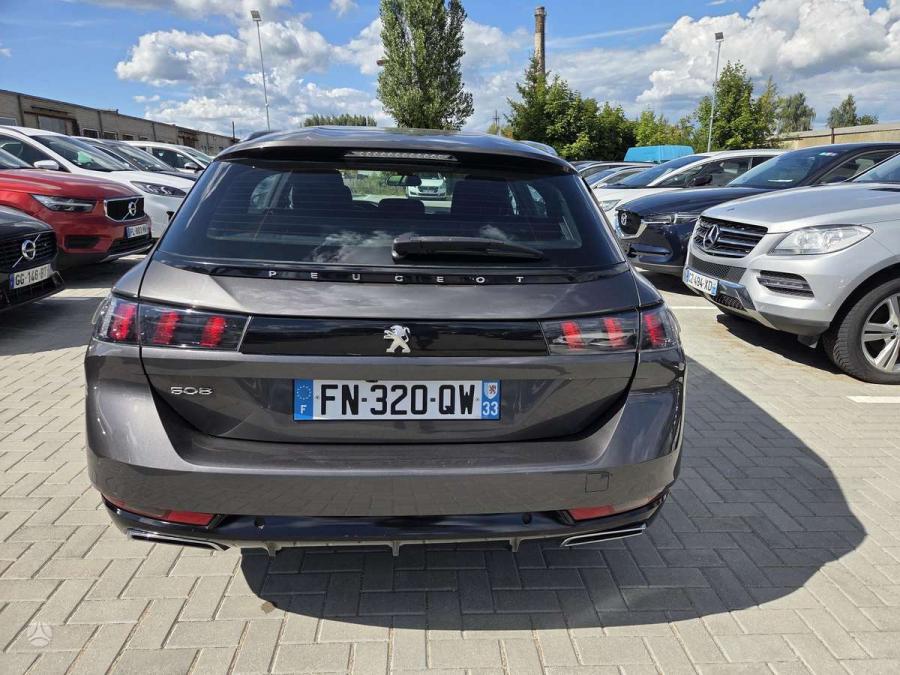 Grey Peugeot 508 2020 in Taurage, with an engine capacity of 1.50 L and mileage of 236 thousand km for 10300 €, photo 6 on AUTOMOTO.COM.LV