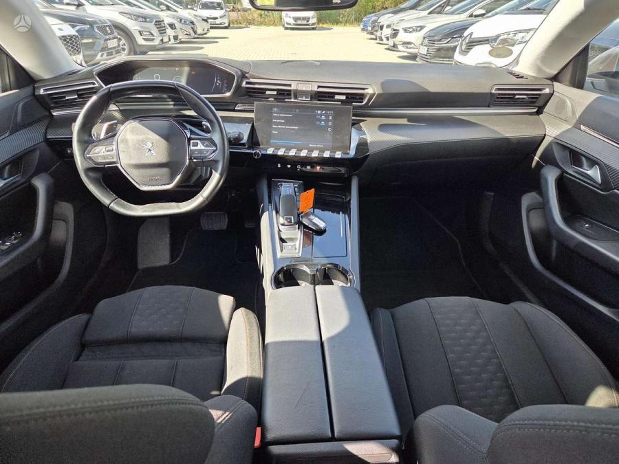 Grey Peugeot 508 2020 in Taurage, with an engine capacity of 1.50 L and mileage of 236 thousand km for 10300 €, photo 8 on AUTOMOTO.COM.LV