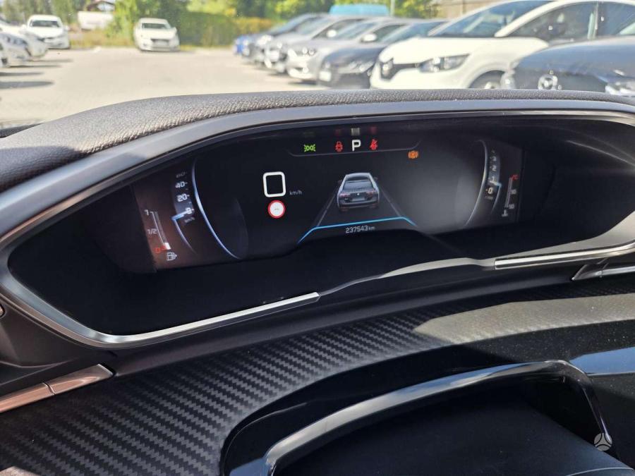 Grey Peugeot 508 2020 in Taurage, with an engine capacity of 1.50 L and mileage of 236 thousand km for 10300 €, photo 13 on AUTOMOTO.COM.LV