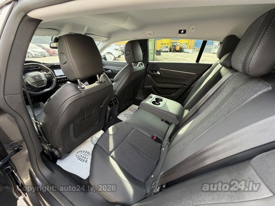 Grey Peugeot 508 2022 in Tartu, with an engine capacity of 1.50 L and mileage of 134 thousand km for 16999 €, photo 13 on AUTOMOTO.COM.LV